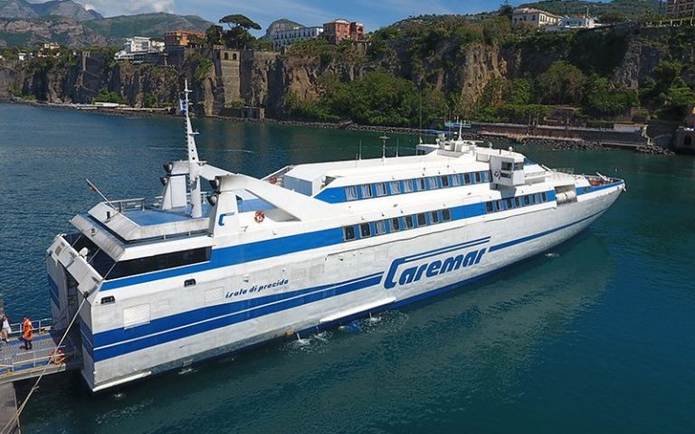 Napoli Procida, aliscafi e traghetti biglietti Snav e Caremar